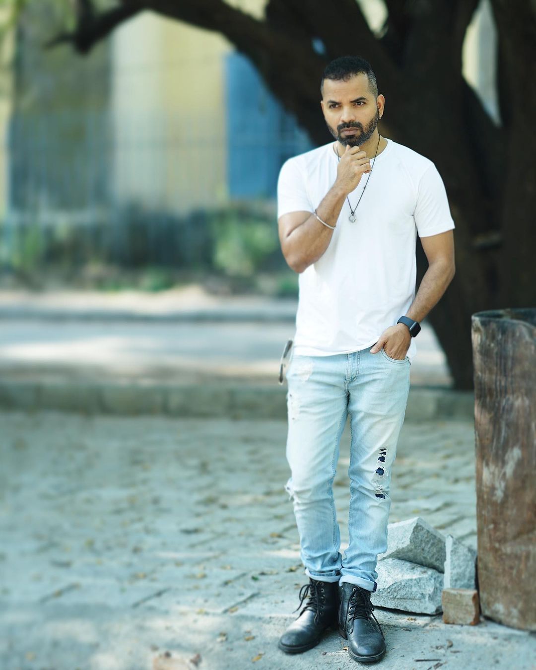 A Peep into the Wardrobe- Vinay Forrt | FWD Life Magazine